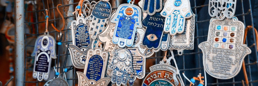 Signification et origines de la Khamsa, Main de Fatma